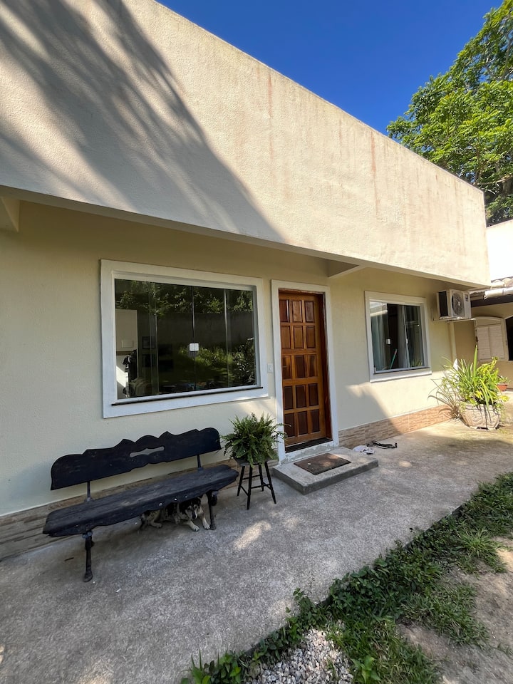 Casa De Praia Em Piratininga - Niterói