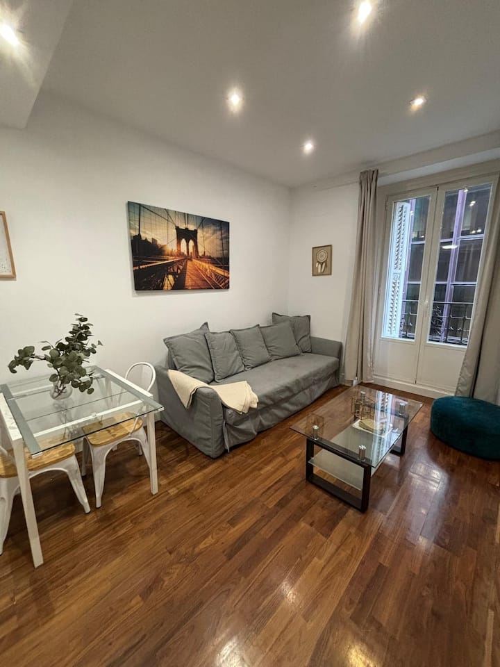 Precioso Y Amplio En La Gran Vía - Madrid