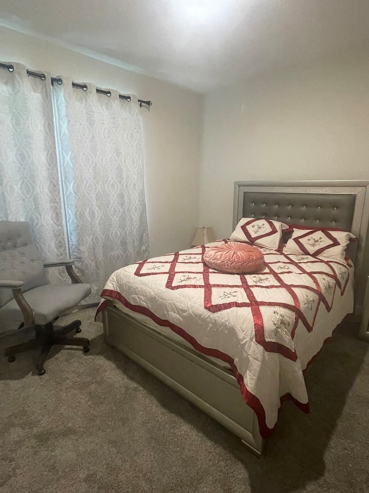 The Beautiful House - Apopka, FL