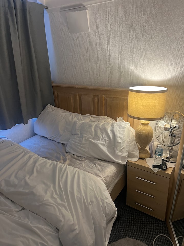 Nice Cosy Double Room - Towyn