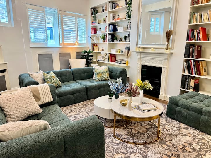 Gorgeous Mews House With Spacious Roof Terrace - Belgravia - London