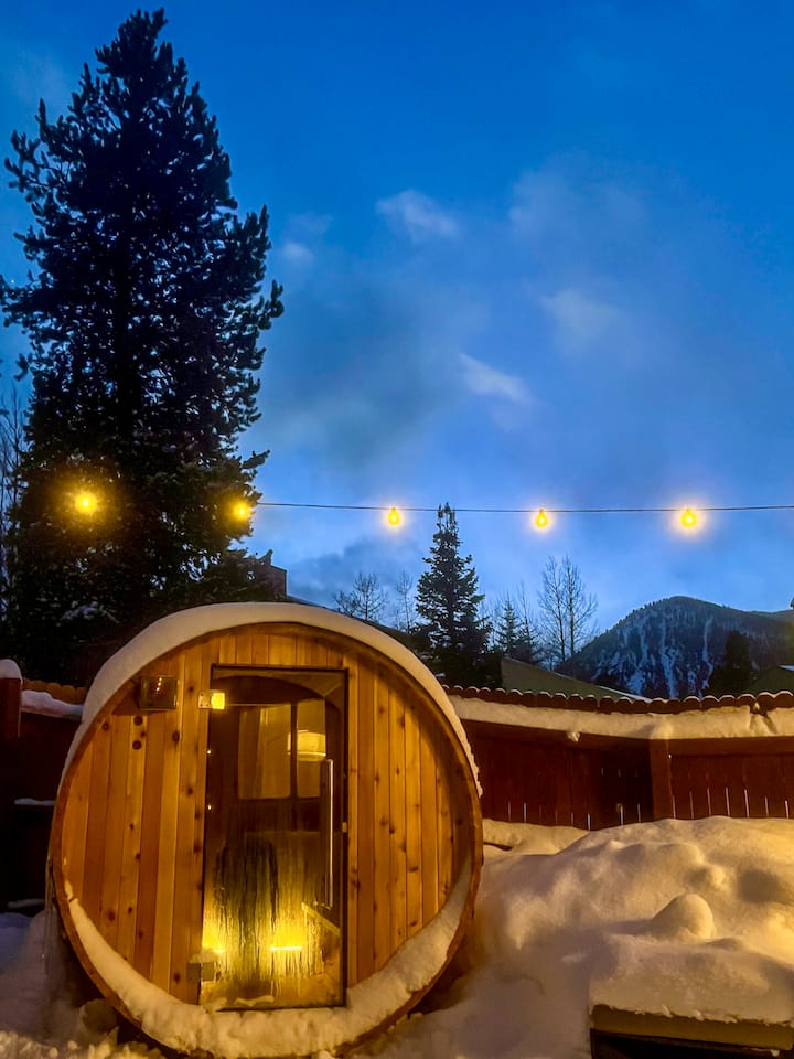 Dog-friendly Hot Tub & Sauna Escape On Lake Dillon - Frisco, CO