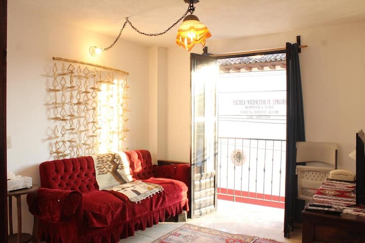 Excellent Location One Block From The Plaza Grande - Pátzcuaro