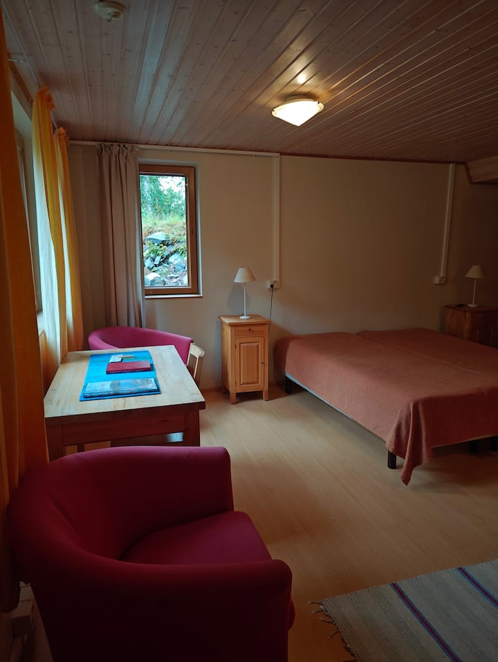Late Checkout Lakeside Room For 4 - 羅瓦涅米