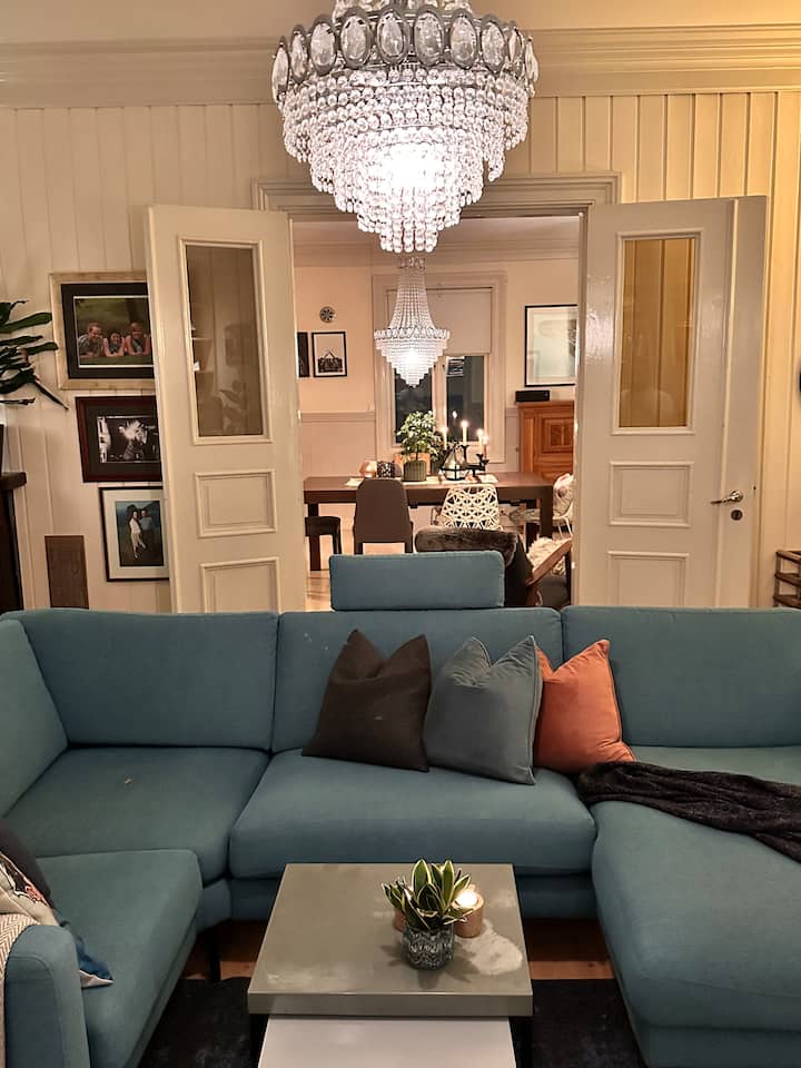 Romslig Og Elegant Sentrumsleilighet - Tromsø