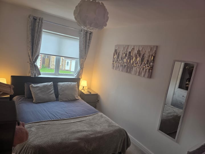 King Bedroom Kilmarnock/ Street View -
