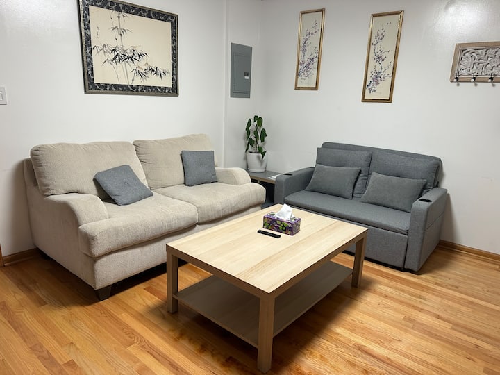 Cozy Condo In Chicago Chinatown - Englewood - Chicago