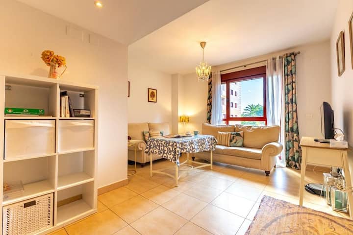 Acogedor 2h+2b Piscina Y Garage. - Dos Hermanas