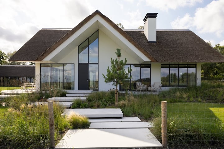 Elements – The Residence | Luxe Villa + Guesthouse - Alkmaar
