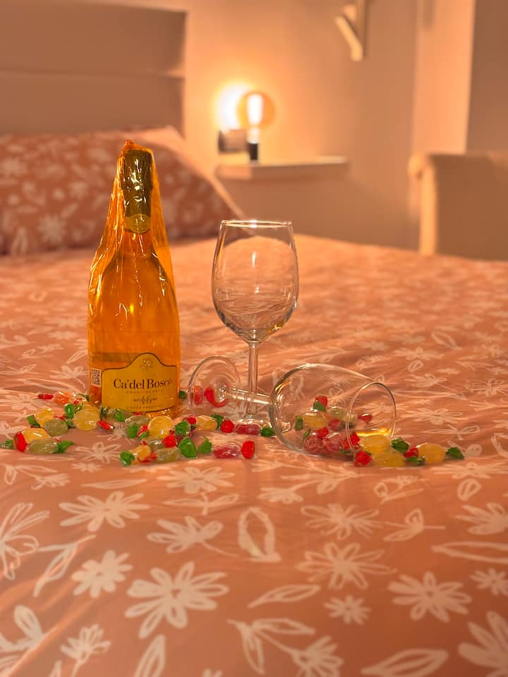 La Vie Est Belle - Arona, Italy