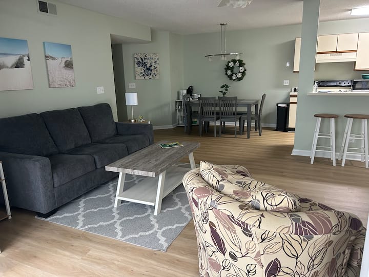 1st Flr, 3br, 2ba, Pool, Mins To Shops, Beach, Myr - Surfside Beach, SC