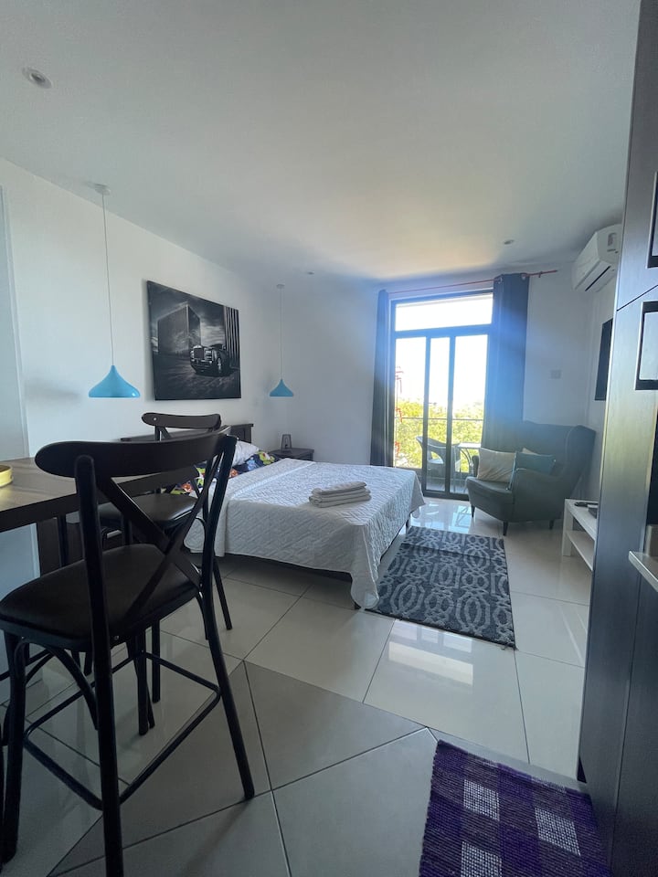 Cozy Nukville Studio Apartment. With Wifi - Ghana