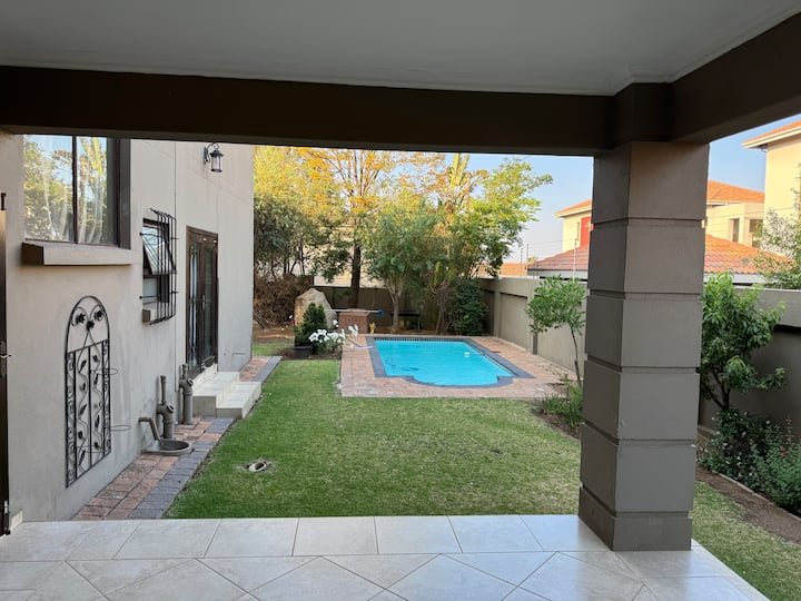 Fourways Luxury 5-bed Home - Zuid-Afrika