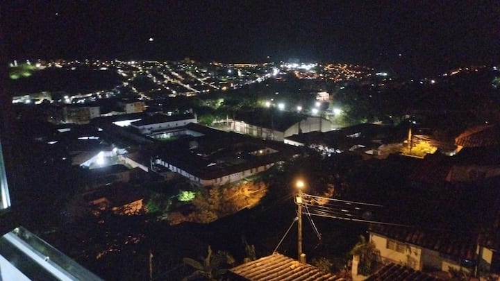 Disfruta Vista De Sangil  Desde Un Hogar Tranquilo - Pinchote