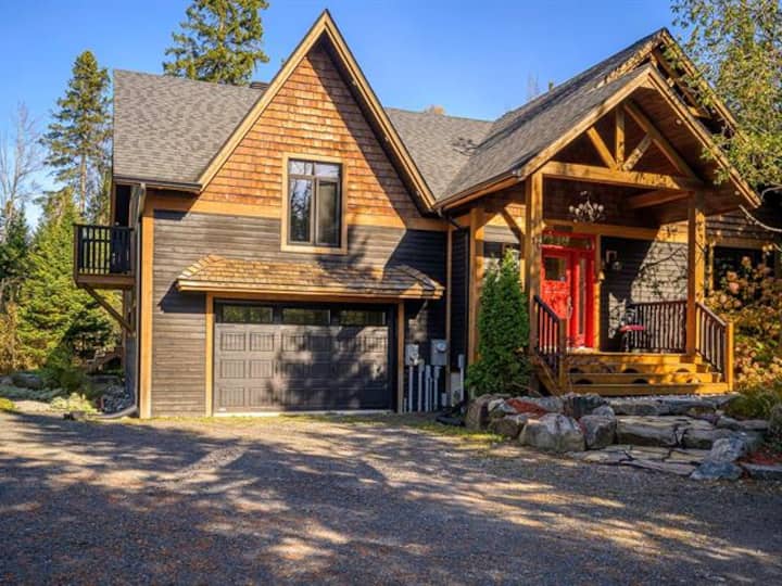 Chalet Dans La Nature, - Saint-Sauveur