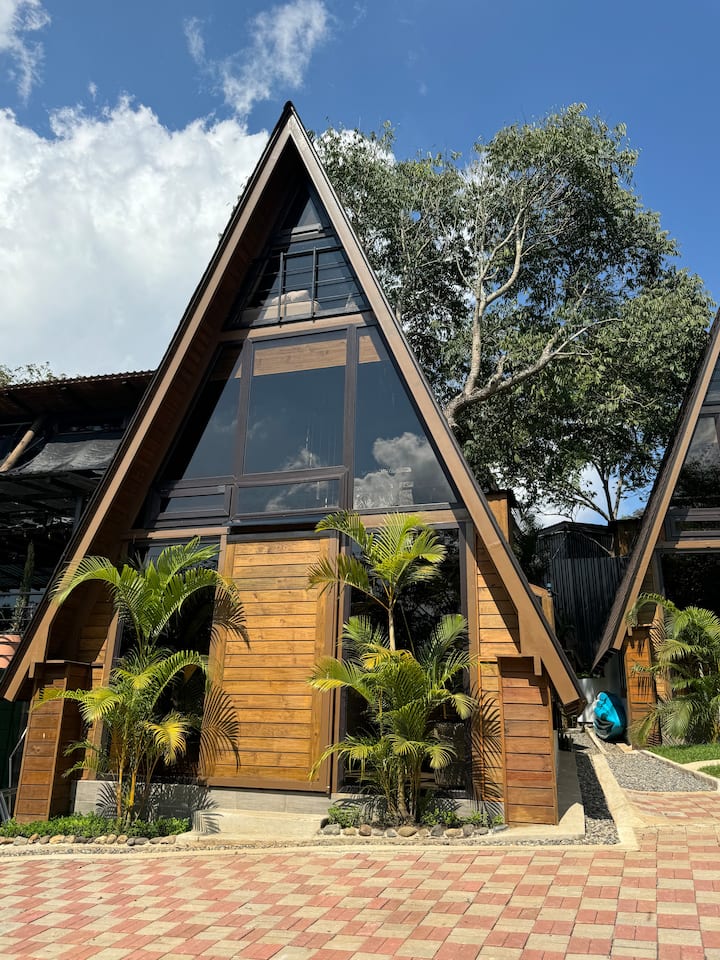 Exclusiva Cabaña Alpina Jade Esmeralda - Barberena