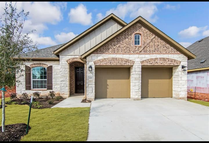 A Single Family House - Georgetown, TX
