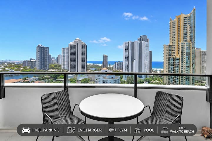 Comfortable 2 Bedroom Apartment In Central Surfers - Surfers Paradise
