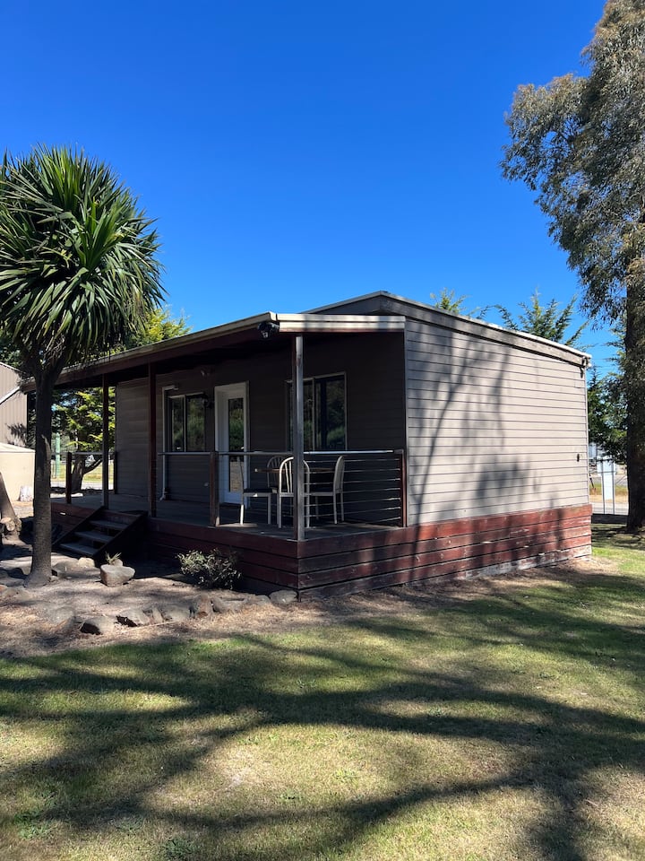 The Cottage Hut - Kyneton