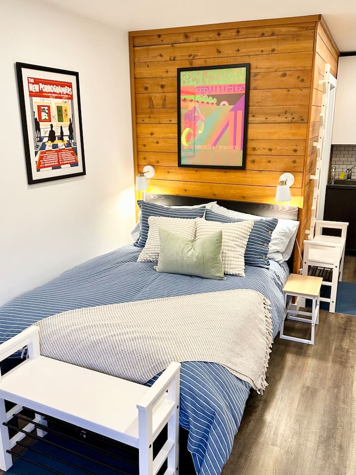 Side B - Cozy Stay In Whistler Creekside Gondola! - Whistler Blackcomb