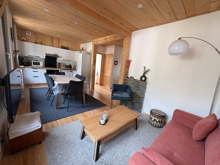 Logement. 3 Ch. 2 Sdb. Terrasse. 7 Min Du Centre. - Murol