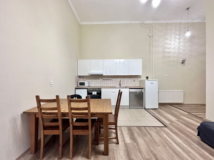 Astoria Standard Apartmen With 3b/2bth Near Danube - Budapest