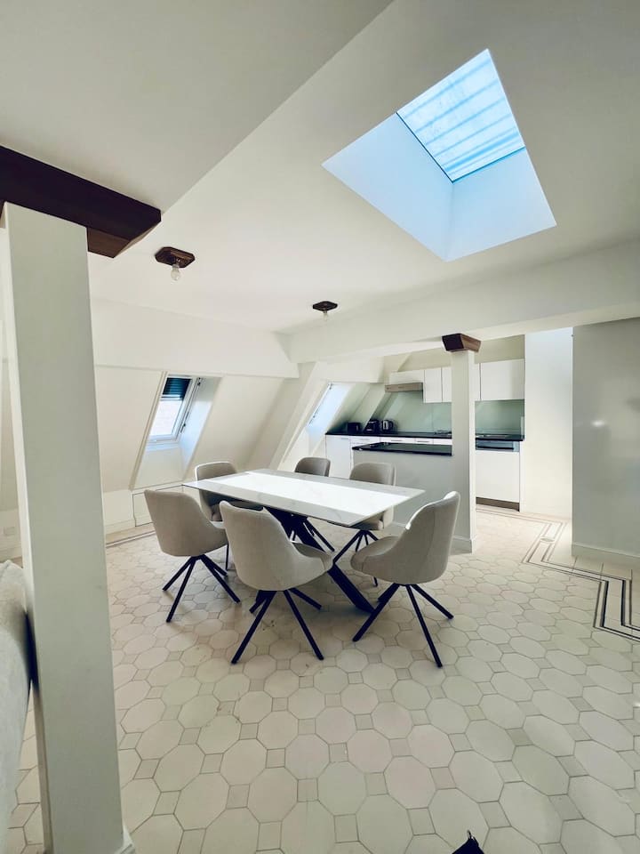 Penthouse With Two Bedrooms & 2 Terraces (8.5) - Zurich, Switzerland