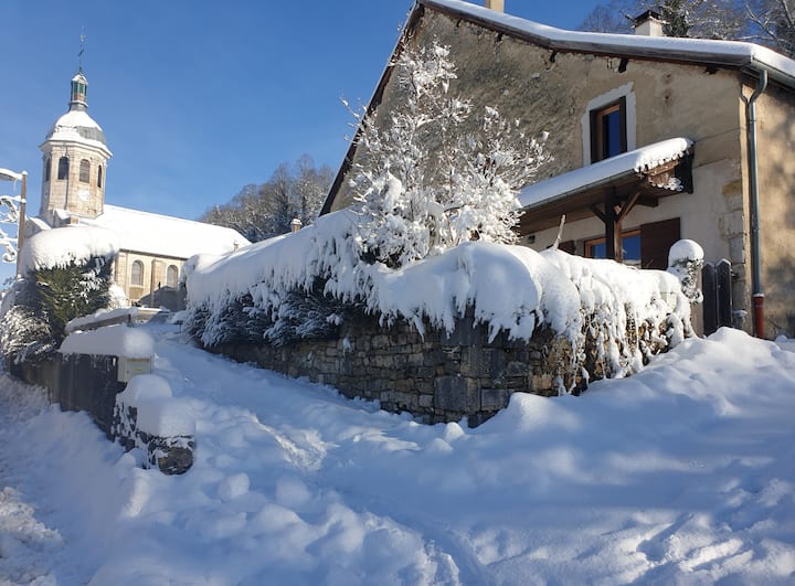 Maison Ancienne Jardin Montagne - Hauteville-Lompnes