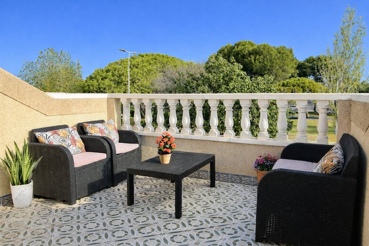 Zonnig Vakantiehuis, Dichtbij Strand & Restaurants - Los Alcázares