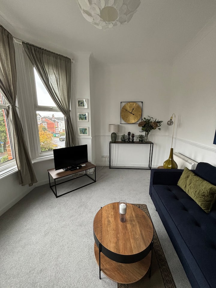 Close To City Centre Flat With Allocated Parking - Southampton