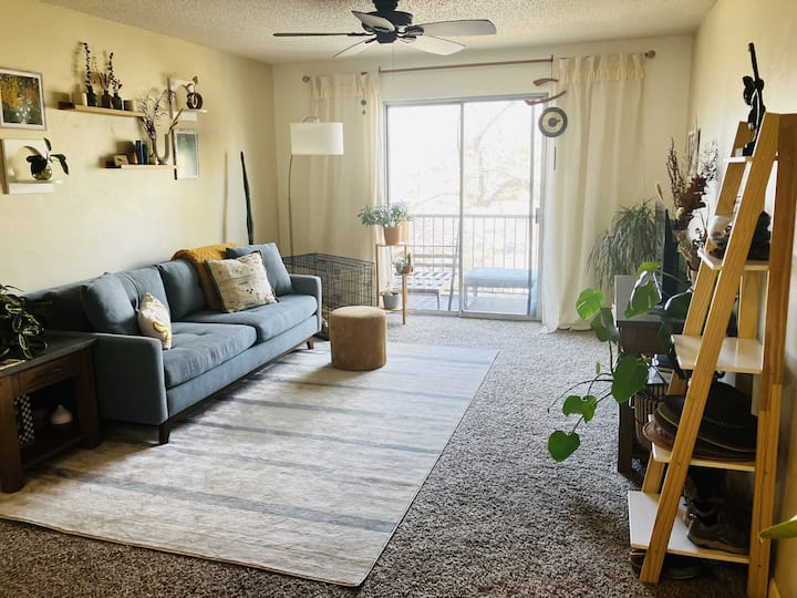 Boho Golden Escape 
Under 1 Hr To Co’s Top Resorts - Golden, CO