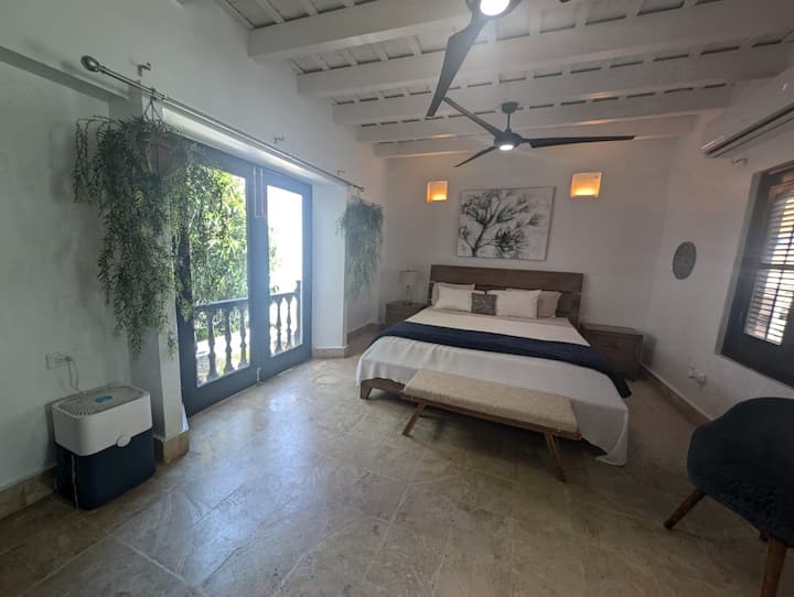 Skyway Master Room 11 - San Juan