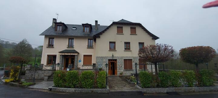 Chambre à La Campagne - Chaudes-Aigues
