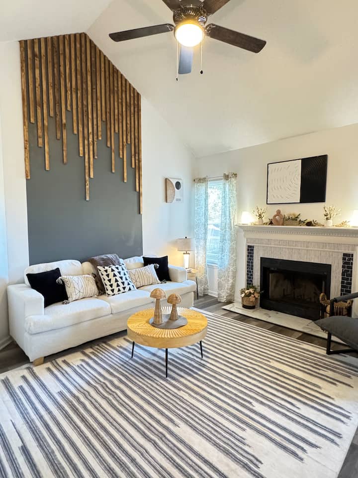 Charm In Gateway Near Afb - Warner Robins, GA