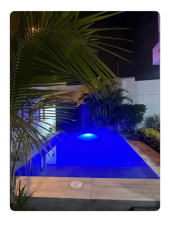 Salinas Casa Con Piscina De Lujo - La Libertad