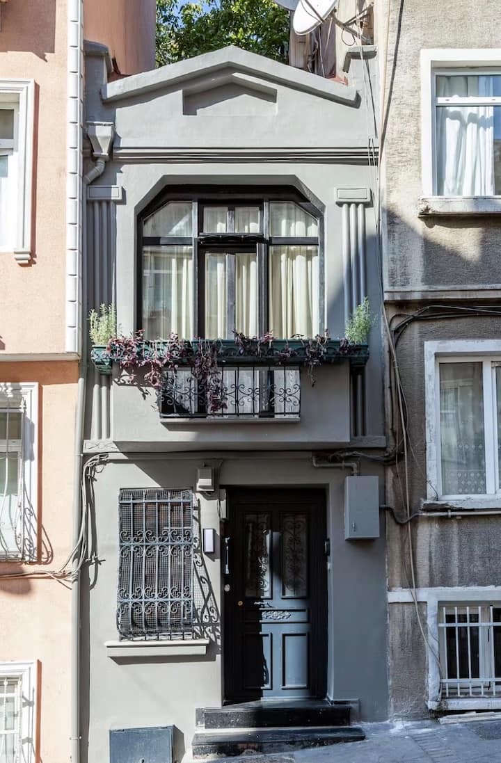 Entire Private Building•walk To Galata•6 Guests - Karaköy
