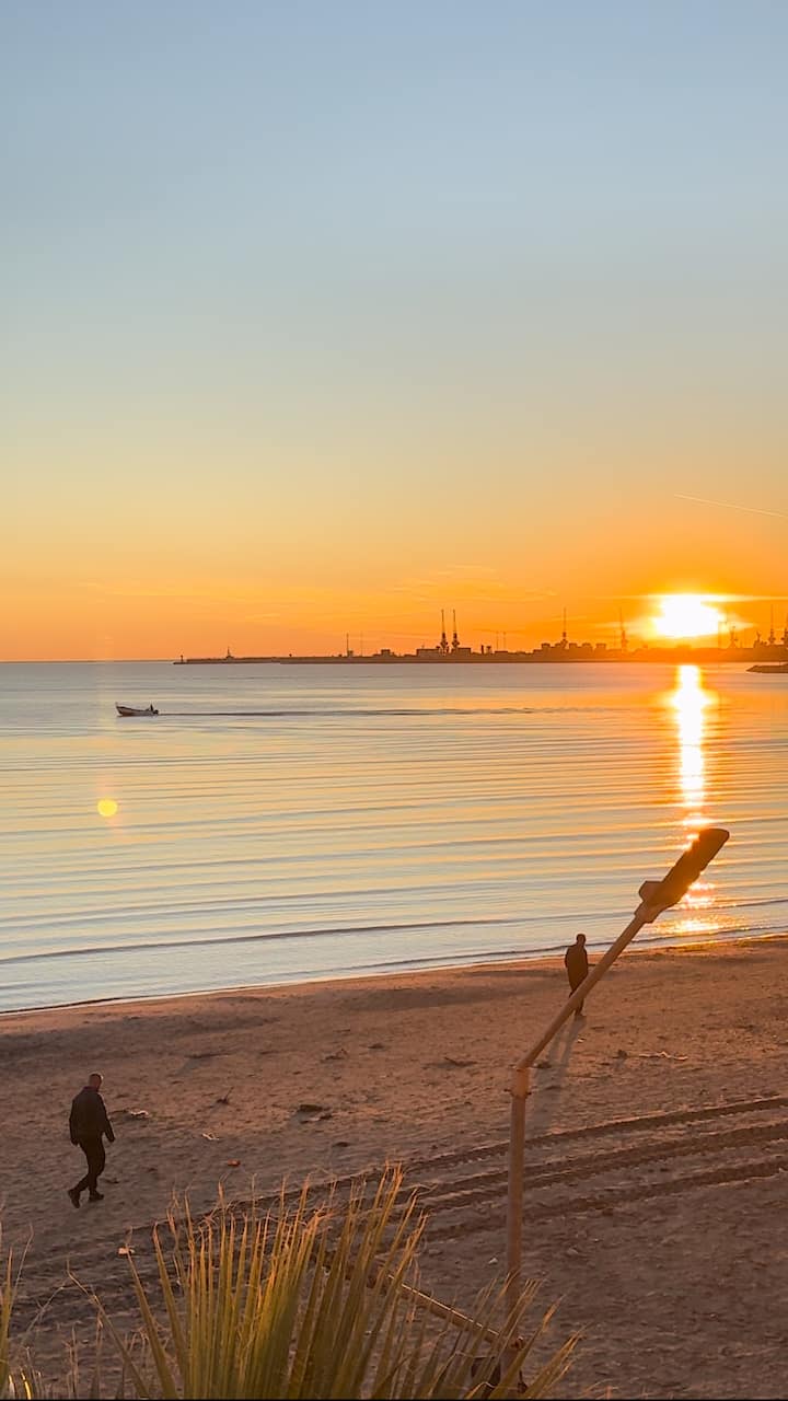 Beach Front Superior Apartment Green Forest - Durrës