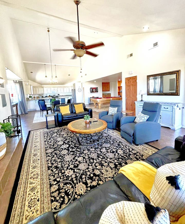 Starry Nights Retreat: - Joshua Tree, CA