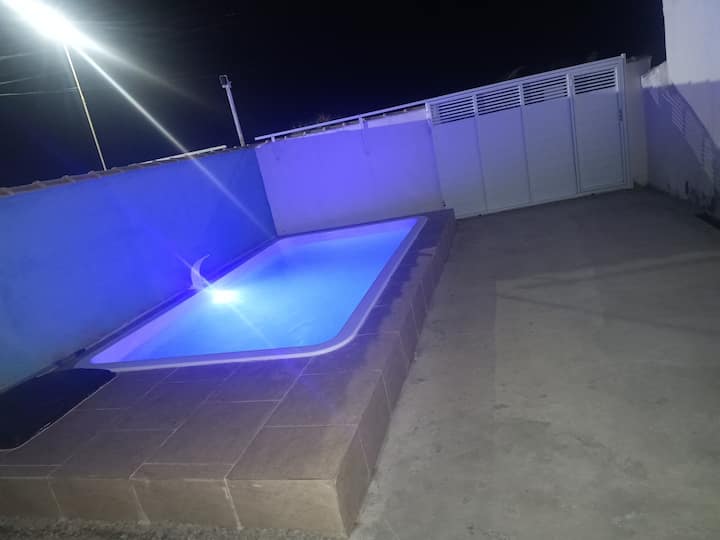 3quartos, Garagem, Piscina, Frente A Praia Unamar - Cabo Frio