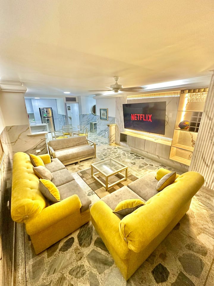 Luxury 4br Apt+jacuzzi+ac+wifi+near The Beach” - Colombia