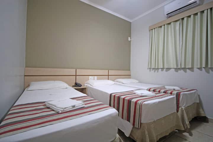 Hotel Charmoso - Olímpia