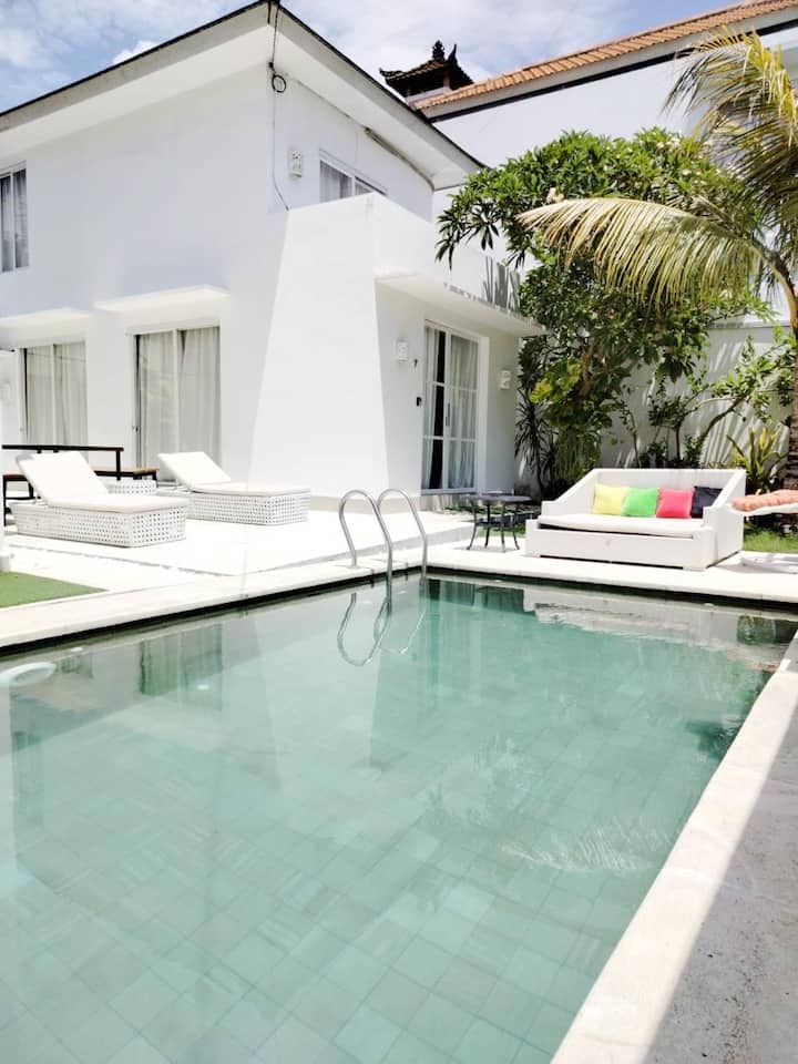 Cozy 3br Villa Lagita W/shared Pool Superfast Wifi - Bali