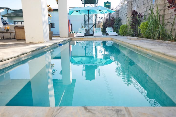 F2 - Power Backup, Great Wi-fi, Heated Pool, Gym! - Lusaka