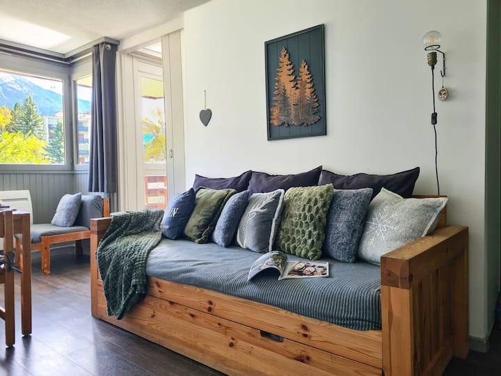 Les Mélèzes-proche Pistes-vue Montagnes-parking - Chantemerle