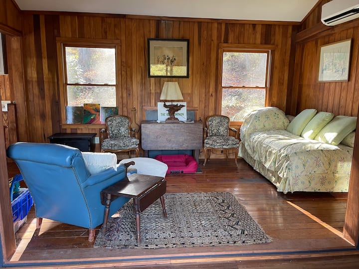 Majestic Lake Cabin - Charlottesville, VA