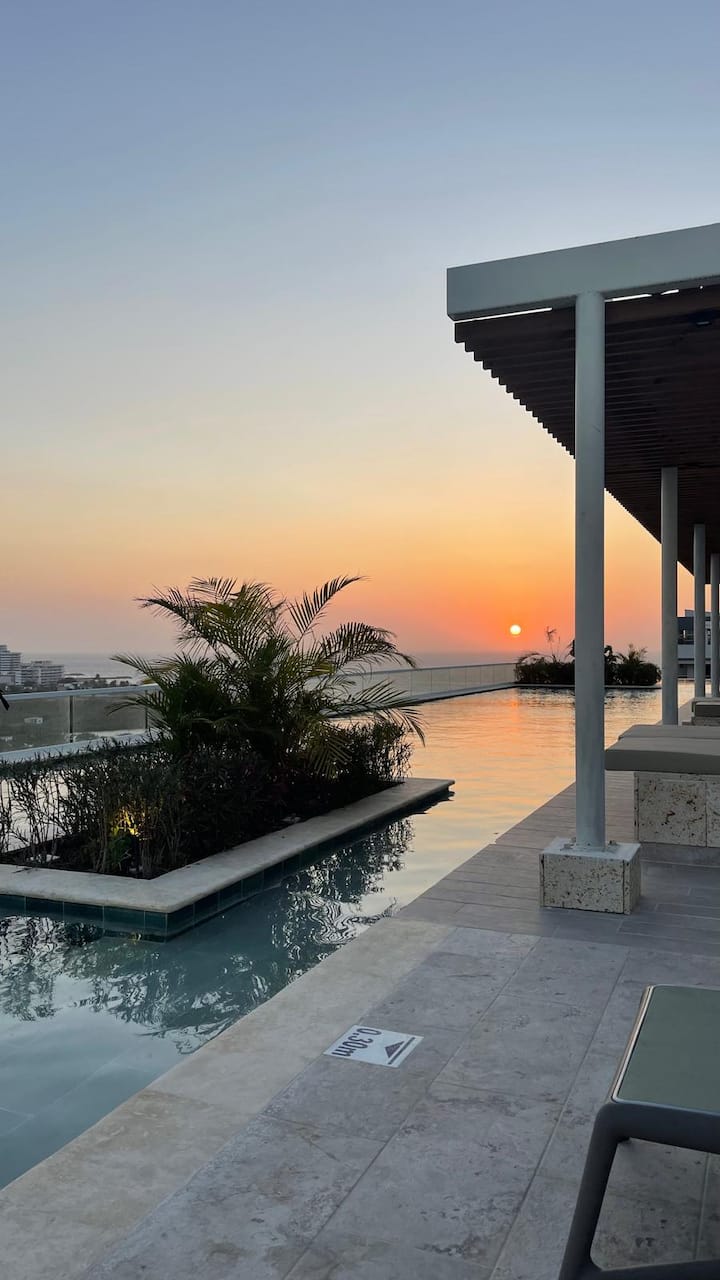 Piso 14/ Jacuzzi/ Vistas/ 2br/parqueadero/piscinas - Cartagena
