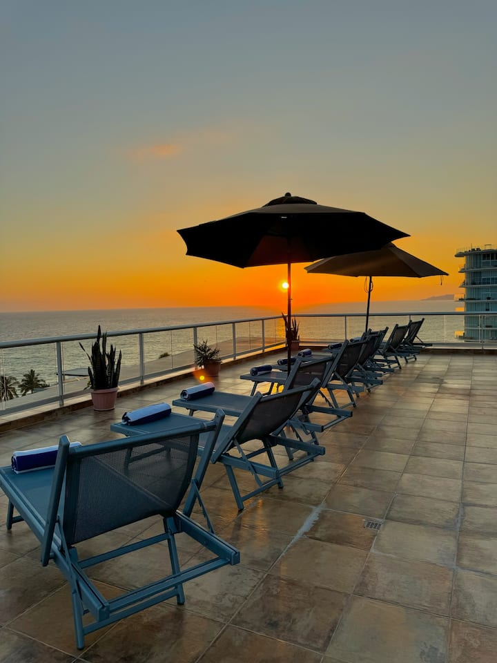 Oceanfront Ph With Private Pool - Nuevo Vallarta