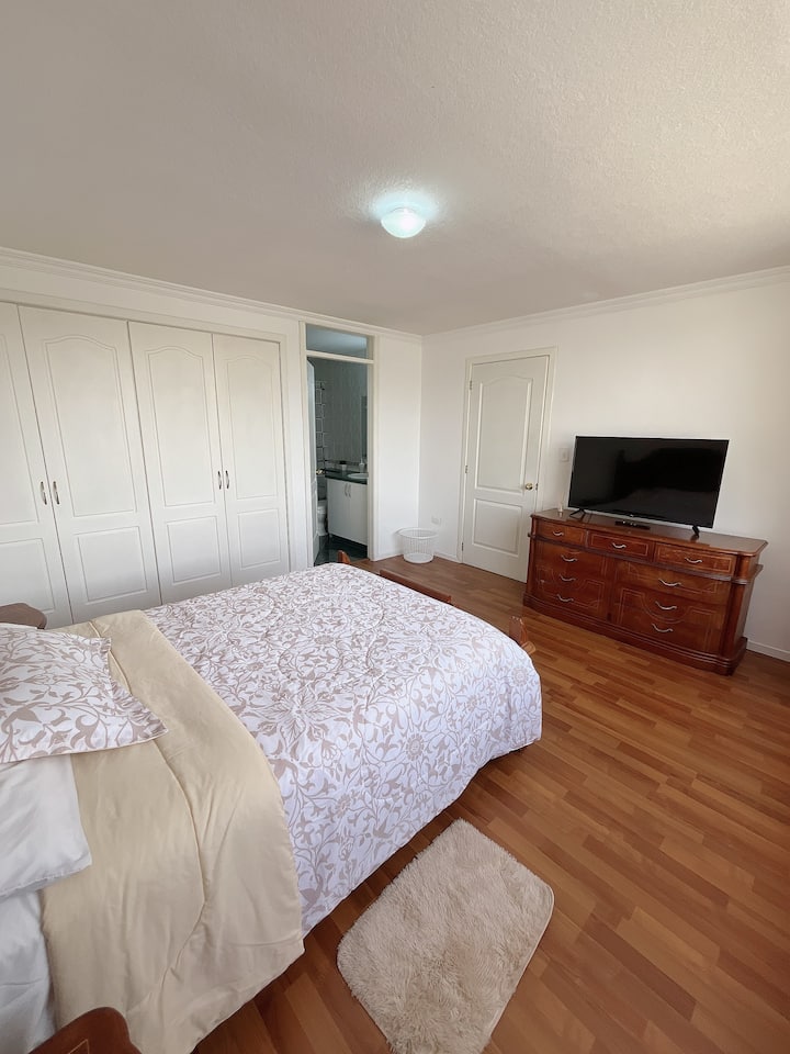 Apartamento En La Carolina - Quito