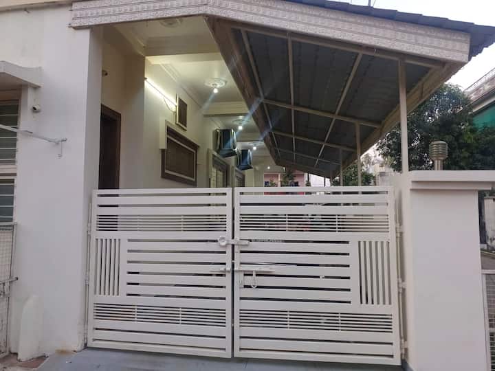 Swamy's Nest | Peaceful & Spacious Stay In Bhopal - Bhopal