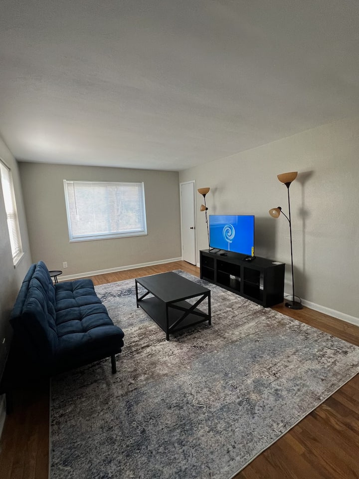 Homely Apartment; Extended Stay Discount! - Dayton, OH